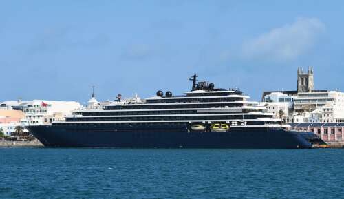 Luxury Ritz-Carlton yacht makes inaugural call in Hamilton - The Royal ...