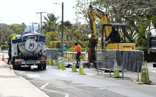 Sewer problem results in traffic disruption on Point Finger Road - The ...