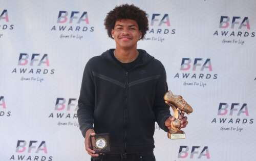 Enrique Mendes strikes in extra time for ten-man Trojans - The Royal ...