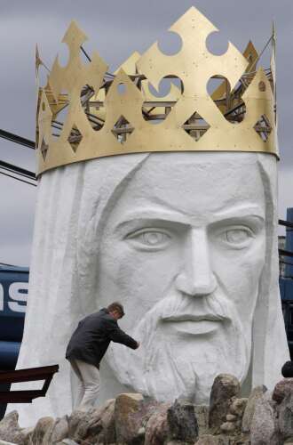Giant statue nearly complete - The Royal Gazette | Bermuda News ...