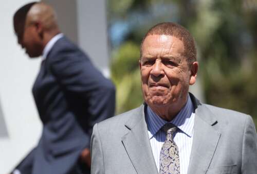 Sir John Swan seeks to build momentum for change in politics - The ...