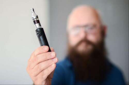 ‘Alarming’ rise in vaping prompts government health warning - The Royal ...