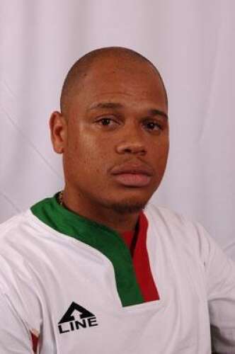 Zuill lends Hogges support from stands - The Royal Gazette | Bermuda ...