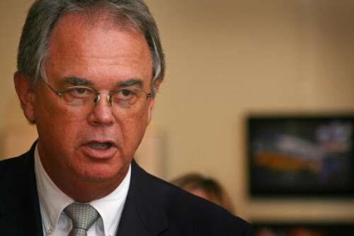 Gosling will not seek re-election as Hamilton Mayor - The Royal Gazette ...