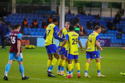 Justin Donawa helps Solihull Moors fight back to seal second straight ...